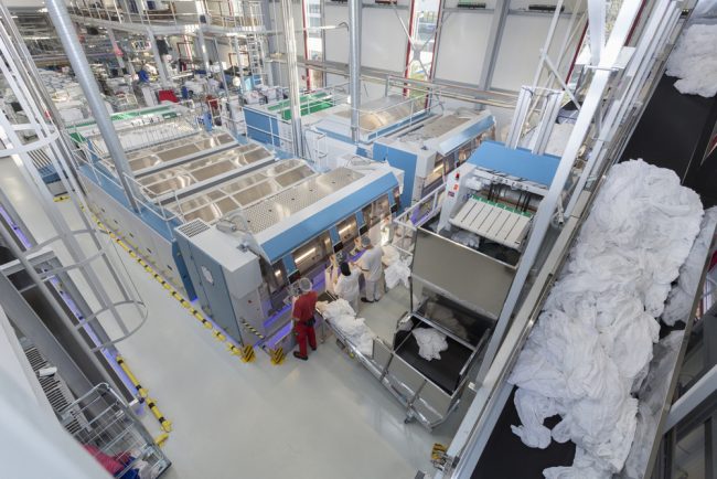 New Cloth Market - Exporters' First Choice