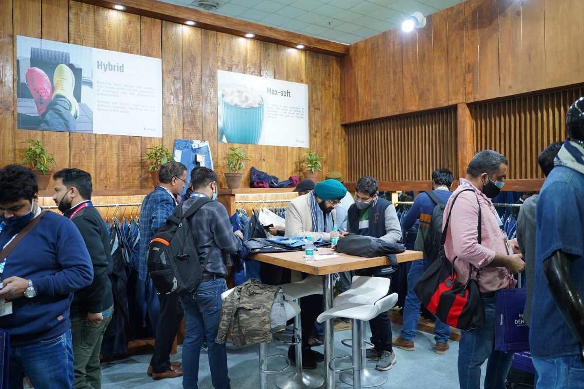 New Cloth Market - Exporters' First Choice